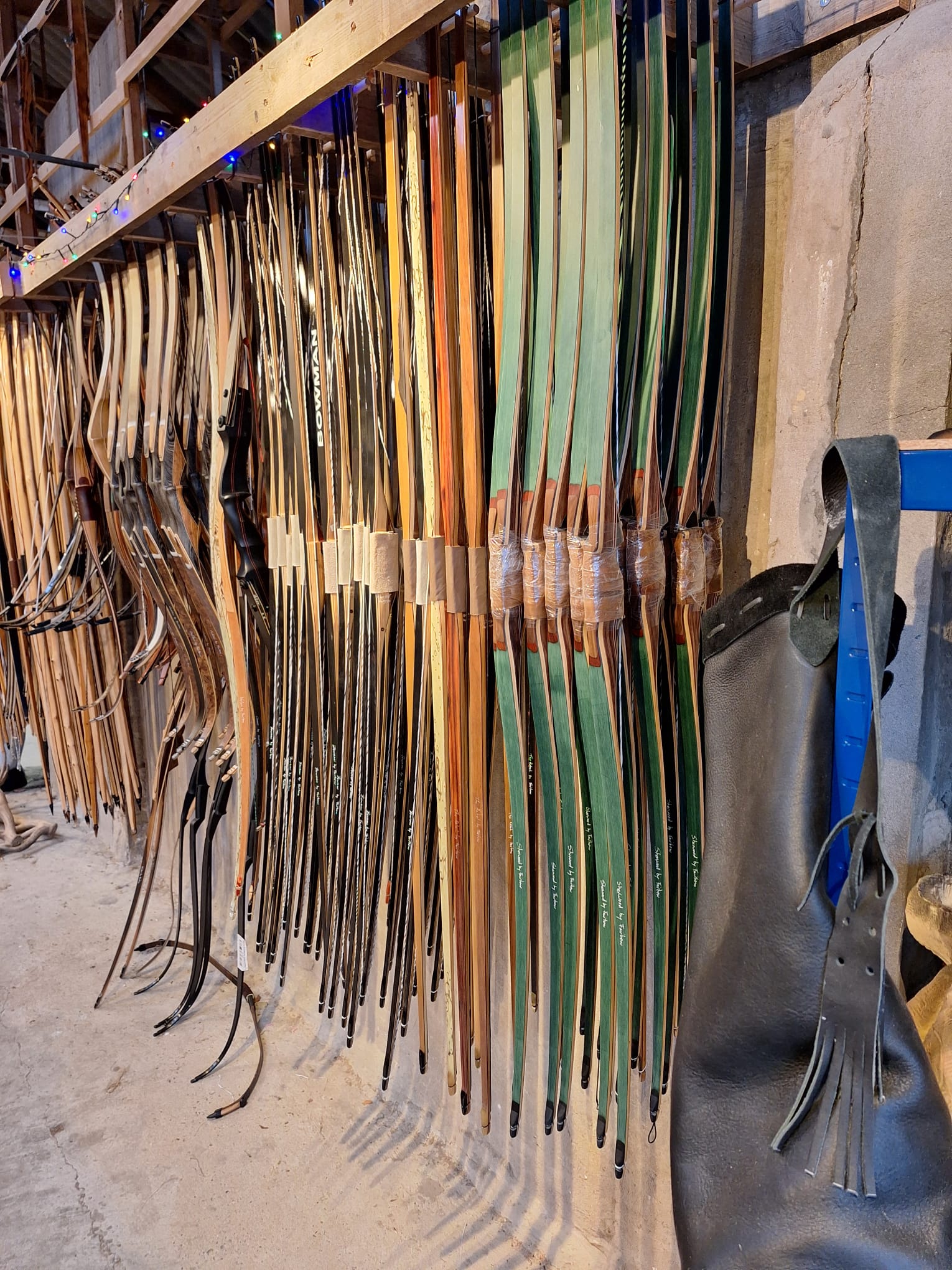 Bows in stock or STOCKBOW – Fairbow